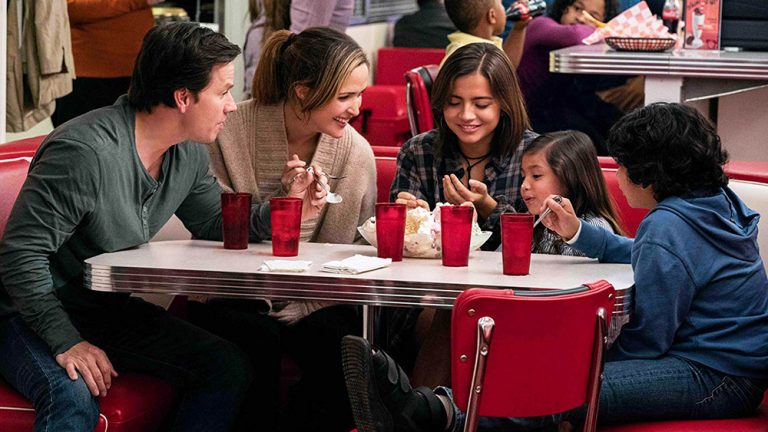'Instant Family' Review - A Sentimental, Heartwarming Dramedy